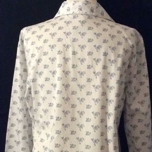 Seven7 | Tops | Seven 7 White Blue Lsleeve Front Knot Shirt S | Poshmark